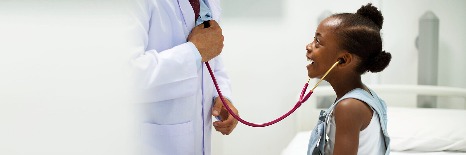 le mémorial Medical Services, Entebbe